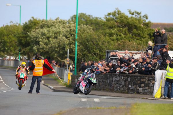 Southern 100 International Road Races – The Friendly Races