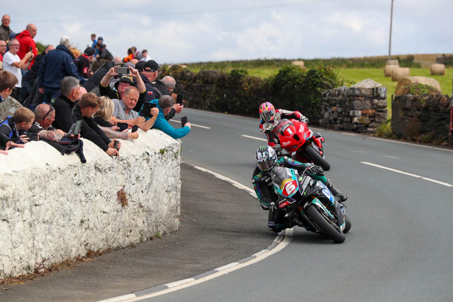 TT Winners Lead Star Studded Line-Up for 70th Isle of Man Steam Packet ...